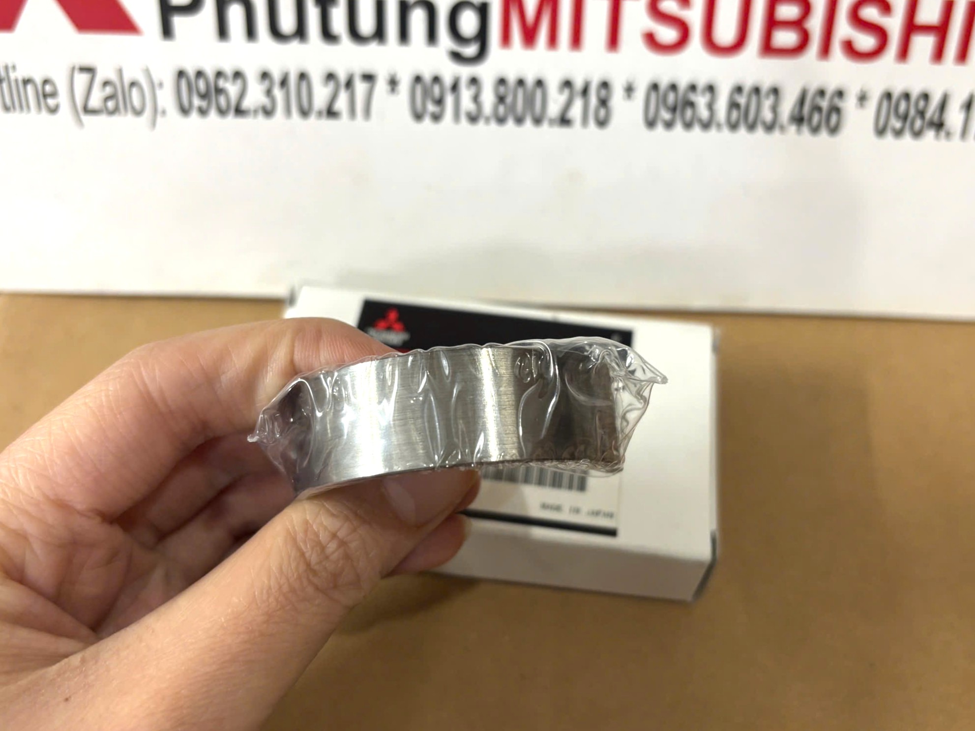 Bạc balie miếng dưới, bạc trục cơ Mitsubishi Destinator DST 1052B546