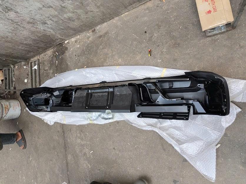 85010A040P Cản sau Mitsubishi Triton 2024 2025 BẢN pRE VÀ glX