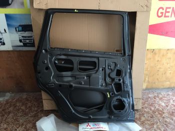 Nẹp chân kính xe Mitsubishi Xpander chính hãng